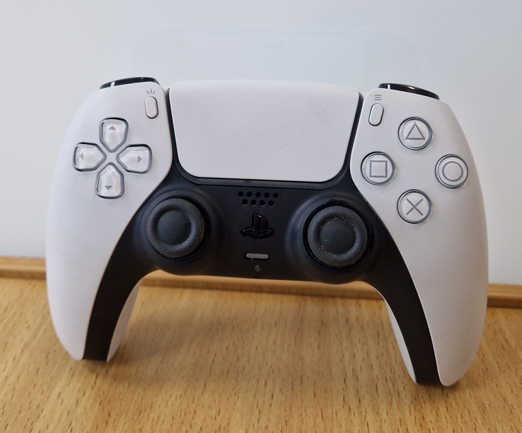 Pre-owned Sony Official Sony PS5 DualSense Controller – White Unboxed ...